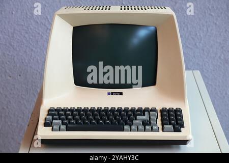 TERRASSA, SPAIN - OCTOBER 6, 2021: Televideo 910 obsolete computer ...