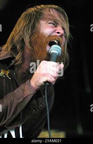 Valient Thorr performing on the 2005 Warped Tour at The Tweeter Center ...
