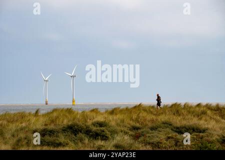 Scooby Sands offshore wind farm Great Yarmouth Norfolk Stock Photo - Alamy