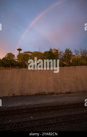 Seattle, USA. 1 Nov, 2023. Seattle rainbow over the space needle from ...