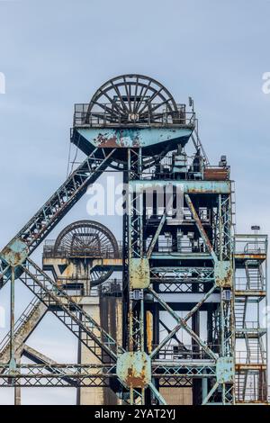 Hatfield Colliery near Doncaster, Yorkshire. Old headstocks and winding ...
