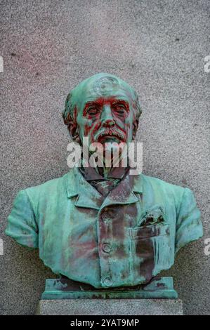 Monument of NICHOLAS FLOOD DAVIN Stock Photo - Alamy