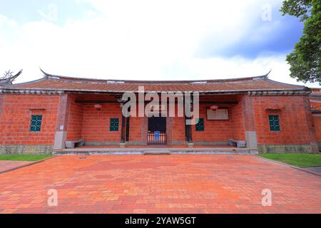 Wufeng Lin family garden with elegant mansion and classic Chinese ...