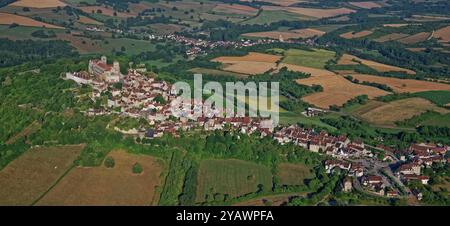 France, Yonne department, Vezelay, village dominated by the Romanesque ...