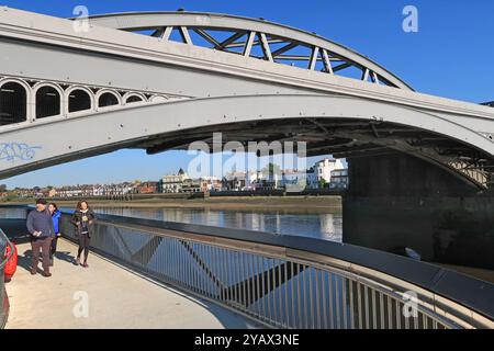 The new Dukes meadows footbridge, Chiswick, London, UK. Carries the ...