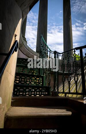 Explore the Burns Memorial Garden at Ayrshire, Scotland Stock Photo - Alamy