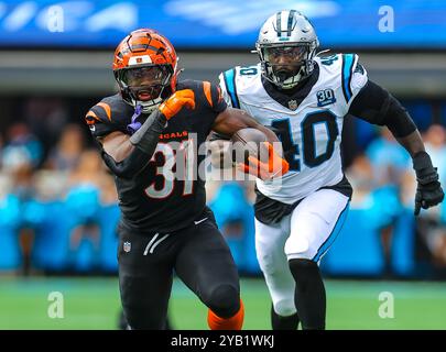 Carolina Panthers cornerback Shemar Bartholomew (27) lines up on ...