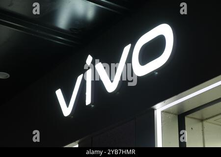 vivo company brand logo store sign Stock Photo - Alamy