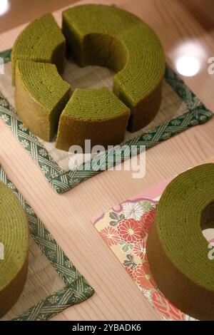 Sawawa, the traditional matcha green tea sweets shop and cafe in ...