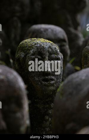 Stone Statues Guarding Kyoto's Sacred Temples Stock Photo - Alamy