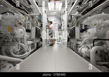 Superyacht engine room Stock Photo - Alamy