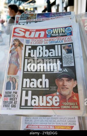 England Head Coach Thomas Tuchel Speaks To The Players During A England Head Coach Thomas Tuchel Speaks To The Players During A