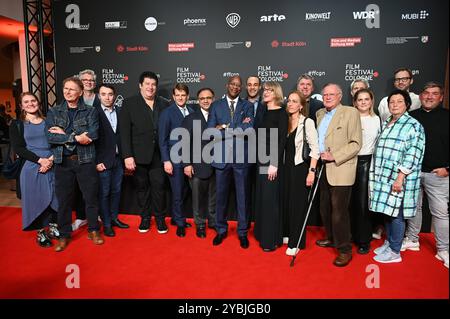 Edwin Moses mit Sohn Julian Moses und dessen Mutter Anne Merrem kommt ...