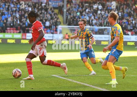 Jack Diamond #7 of Stockport County F.C. in possession of the ball ...