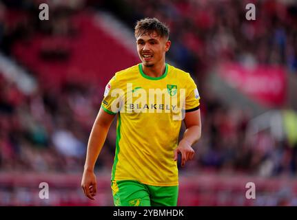 Callum Doyle of Norwich City on the ball during the Sky Bet ...