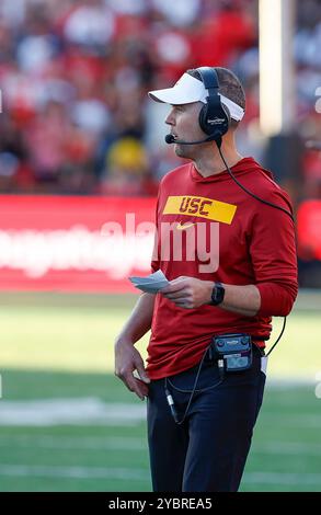 Southern California Trojans coach Lincoln Riley speaks at a press ...