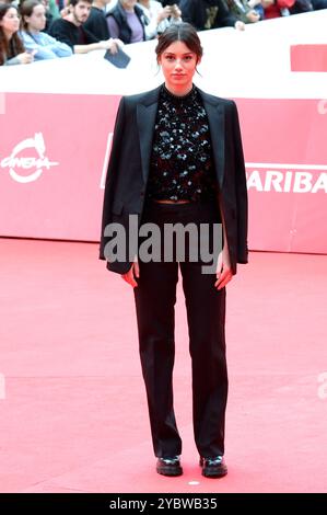 Lea Luce Busato bei der Premiere des Kinofilms 'Libre / Freedom' auf ...