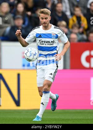 Zwolle - Simon Graves Player of PEC Zwolle during a match in the ...