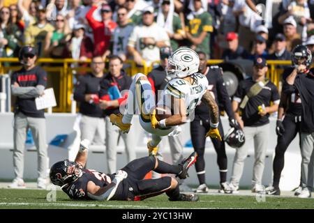 Houston Texans linebacker Jake Hansen walks to a practice field during ...