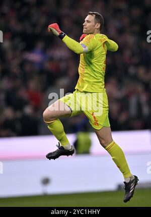 Goal celebration goalkeeper Manuel Neuer FC Bayern Munich FCB (01 ...
