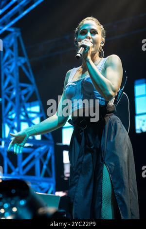 Francesca Carbonelli during Alex Britti 2024 Live Tour at the Palazzo ...
