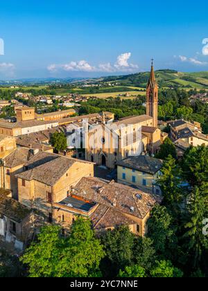 Castelvetro di Modena, Emilia Romagna, Italy, vineyards in Autumn Stock ...