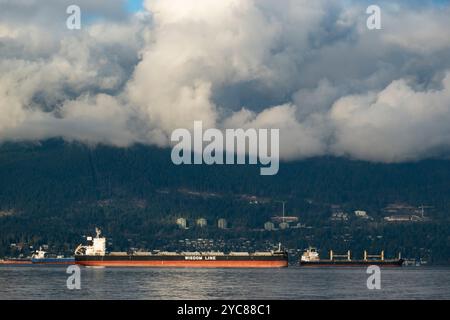 Ships waiting in English Bay near Vancouver, BC, Canada Stock Photo - Alamy