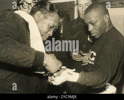 American professional boxer Eddie Perkins training, 1960s Stock Photo ...