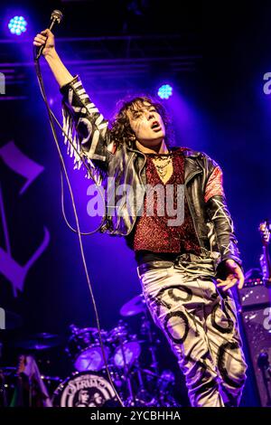 English songwriter, singer and musician, Barns Courtney performing live ...
