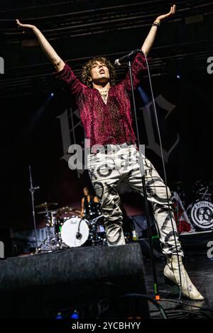 English songwriter, singer and musician, Barns Courtney performing live ...