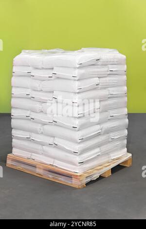 Bulk Pallet Sack Stock Photo - Alamy
