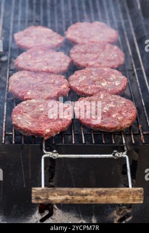 Hot Grilled beef burger cutlet minced neat Stock Photo - Alamy
