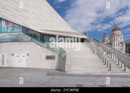 The Three Graces seen from the steps of the Museum of Liverpool ...