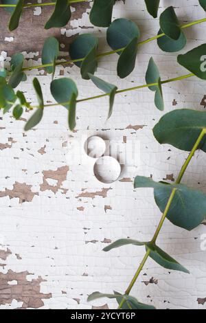 Wedding rings on old wood Stock Photo - Alamy