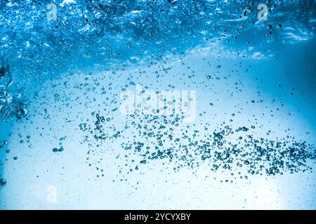 Many bubbles in water close up, abstract water wave with bubbles Stock ...