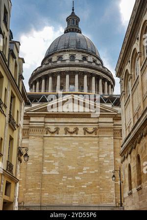 Reviving the grandeur: The Paris Pantheon and its dome as seen in 2013 ...