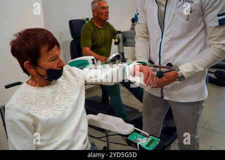 Physiotherapy center specializing in shoulder pathology before or after ...