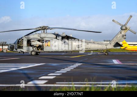 168589 US Navy Sikorsky MH-60S Sea Hawk Helicopter Taking Off From ...