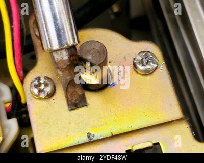 Damaged screw head, Stripped screws, stripped screw is one in which the ...