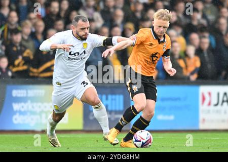Liam Bennet (2 Cambridge United) challenged by Eli King (26 Stevenage ...