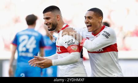 TOR zum 1:0 Deniz Undav VfB Stuttgart (26) Torjubel Jacob Bruun Larsen VfB Stuttgart (25) VfB ...