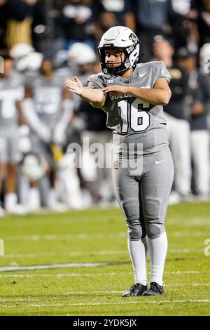 Colorado place kicker Alejandro Mata (16) warms up before an NCAA ...