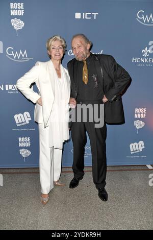 Award - Götz George Preis 2024 Angela Winkler und Wiegand Wittig beim ...