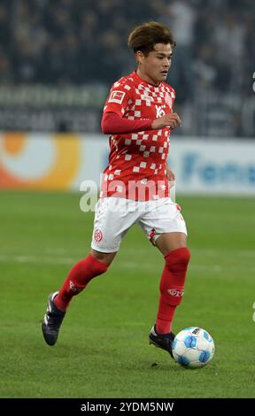 Kaishu Sano fotografiert beim Fußball Bundesliga Spiel Mainz 05 gegen ...