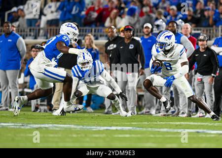 SMU wide receiver Jordan Hudson (2) scores a touchdown against Syracuse ...