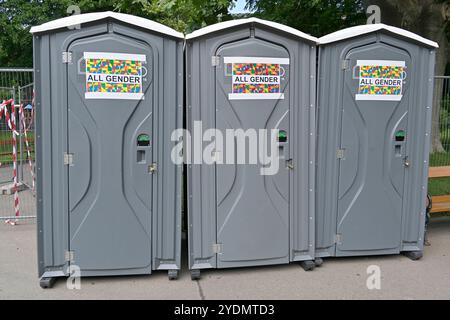 Mobile Toilettenkabine *** Mobile toilet cubicle Stock Photo - Alamy