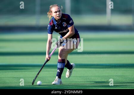 Julia Hemmerle (MHC, 10), am Ball, Freisteller, Ganzkörper, Einzelbild ...
