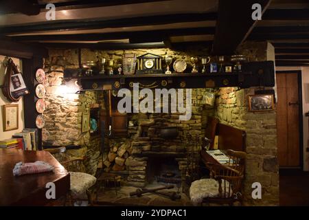 Country Pub Interior, The Royal Oak Inn, Withypool, a traditional oldie ...