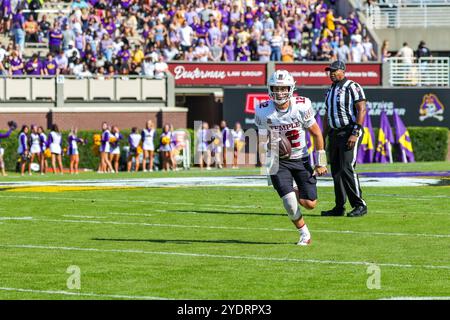 Temple quarterback Evan Simon (6) runs a play during an NCAA college ...