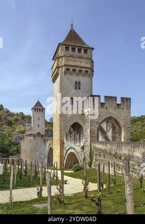Pont Valentre is a 14th-century six-span fortified stone arch bridge ...
